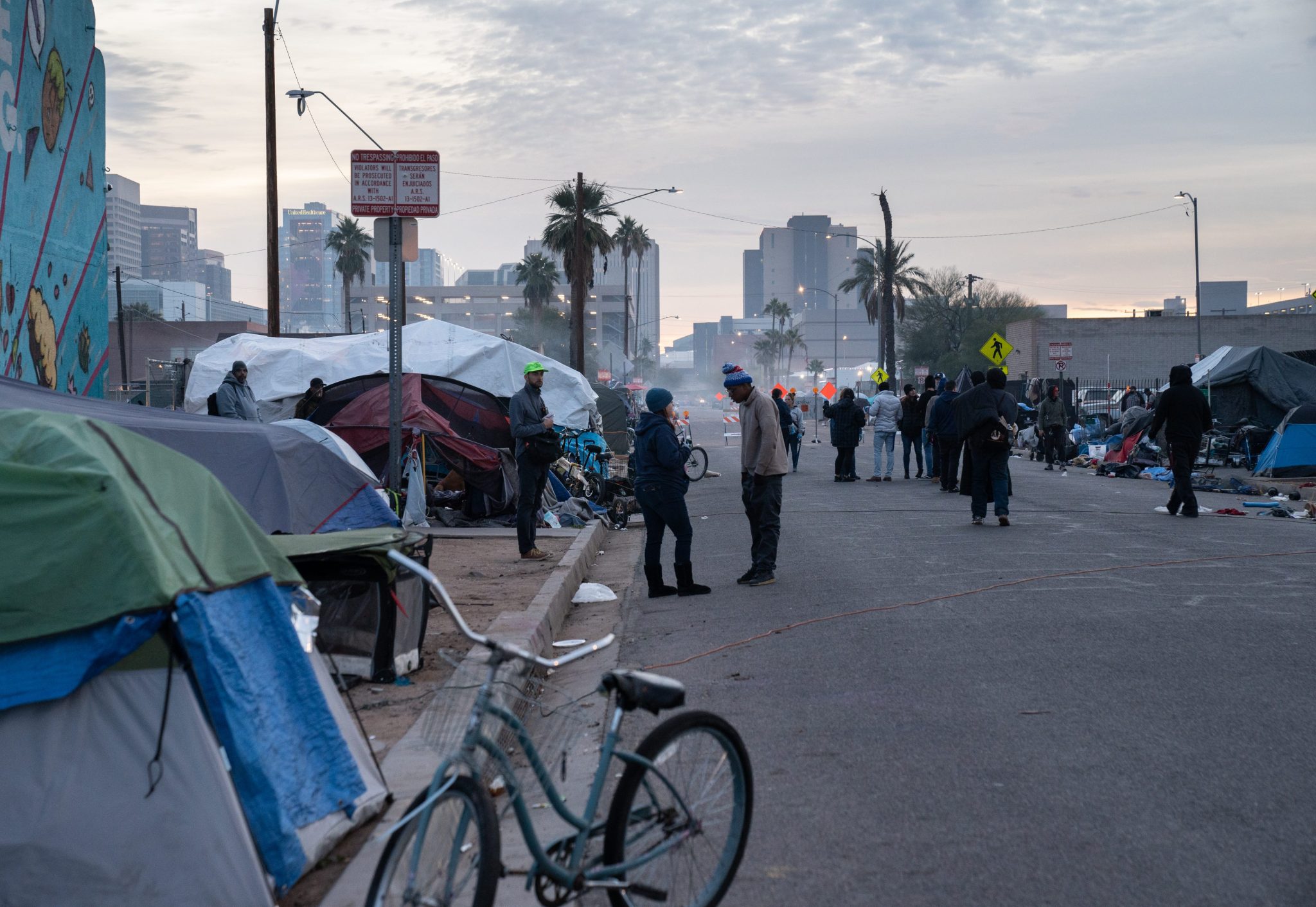 Phoenix continues to clean up the homeless camp in downtown Phoenix ...